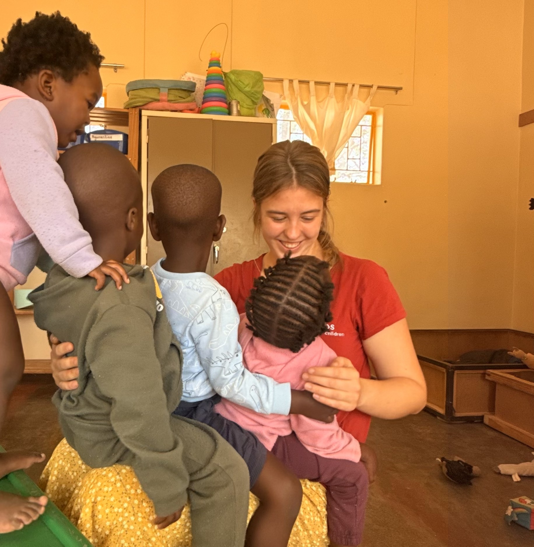 Lina in Namibia - steps for children