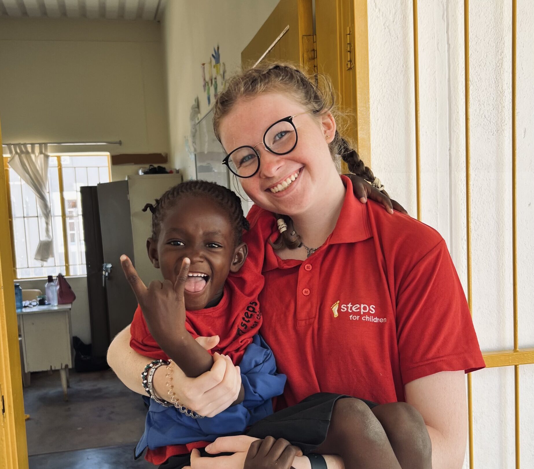 Paula in Namibia - steps for children